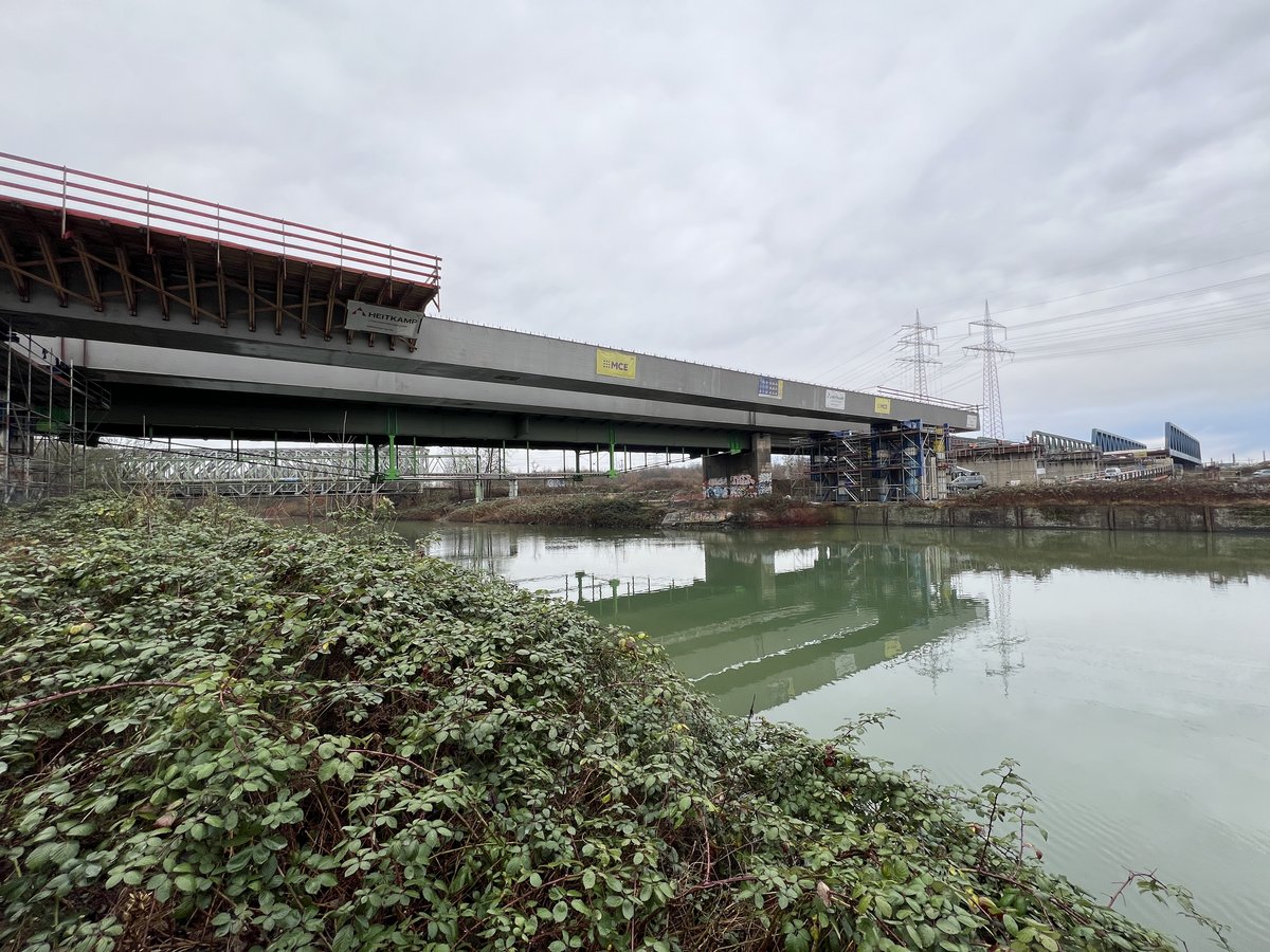 A43: Zwei Brücken wandern zu ihrem Ziel | Die Autobahn GmbH des Bundes